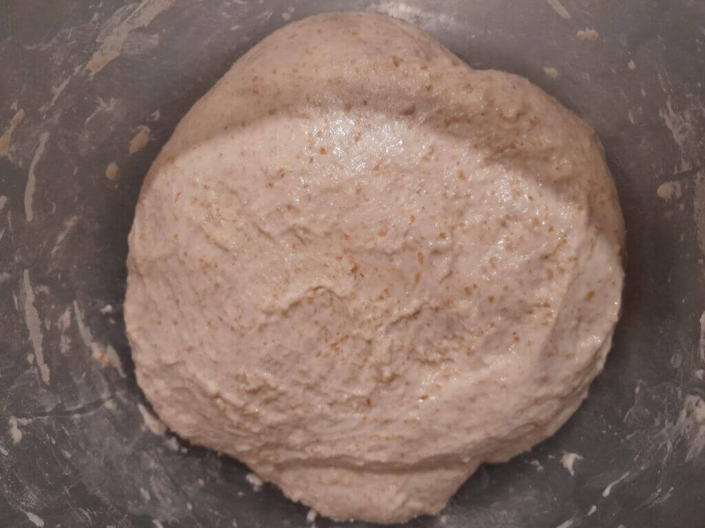 Brooddeeg recept zonder kneden - Thuisbroodbakken.nl