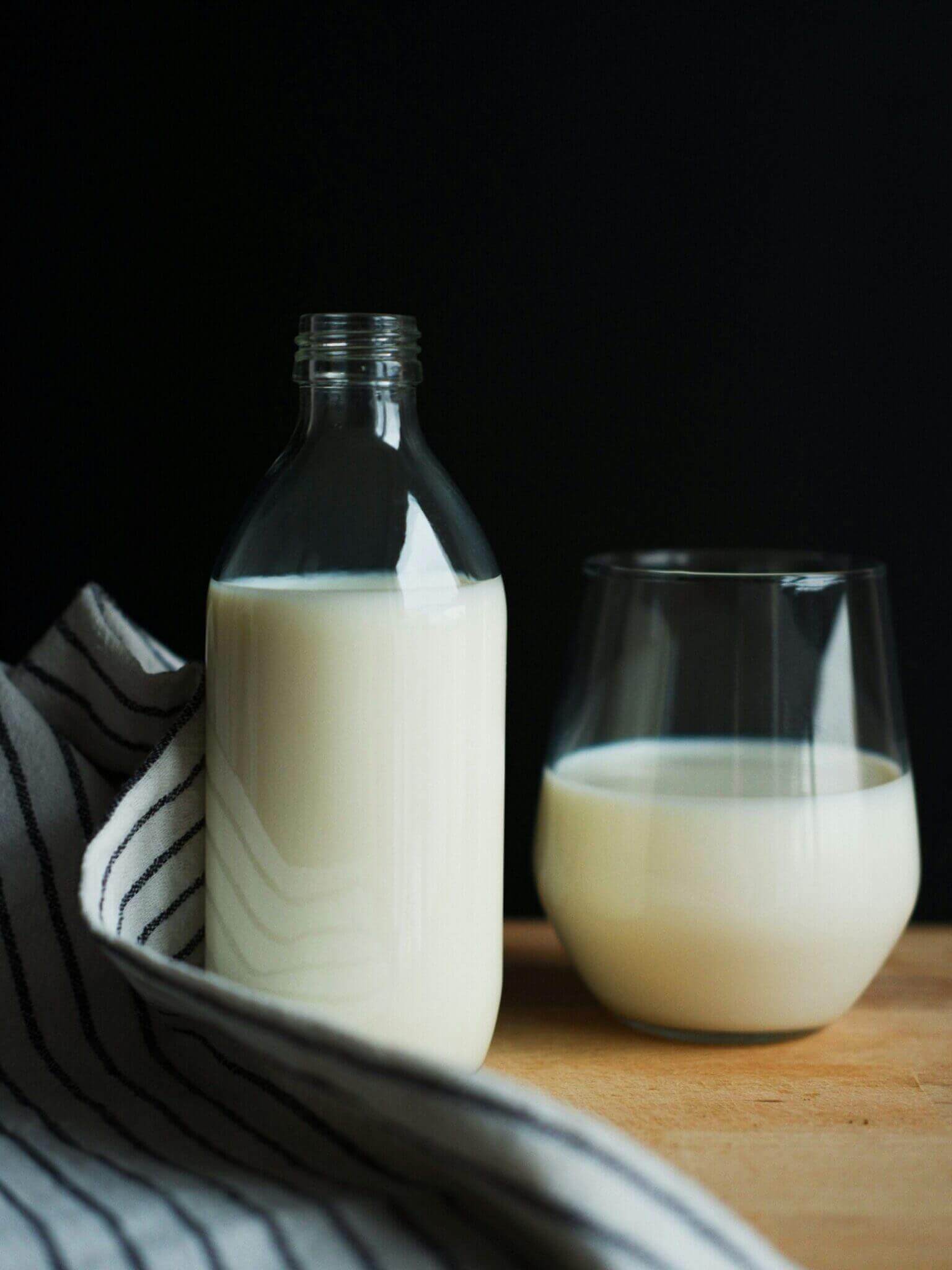 Melk in brood: Wat is de juiste hoeveelheid? - Thuisbroodbakken.nl